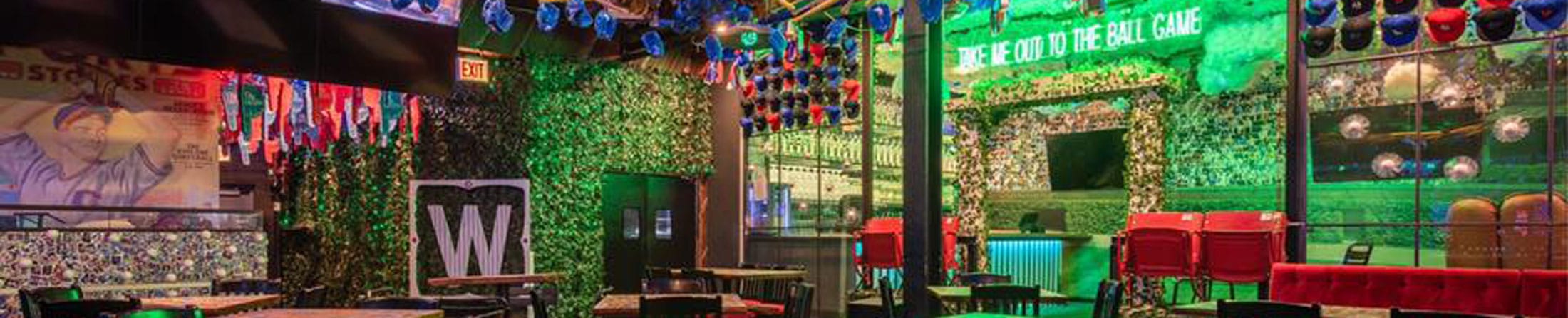Deuce's Major League Bar - Attractions - Baseball Life